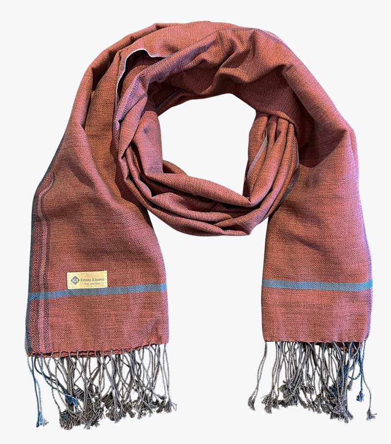 Krama Harshavarman - warm scarf of quality made in Cambodia