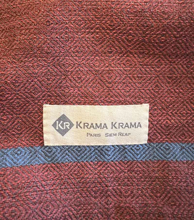 Krama Harshavarman - warm scarf of quality made in Cambodia